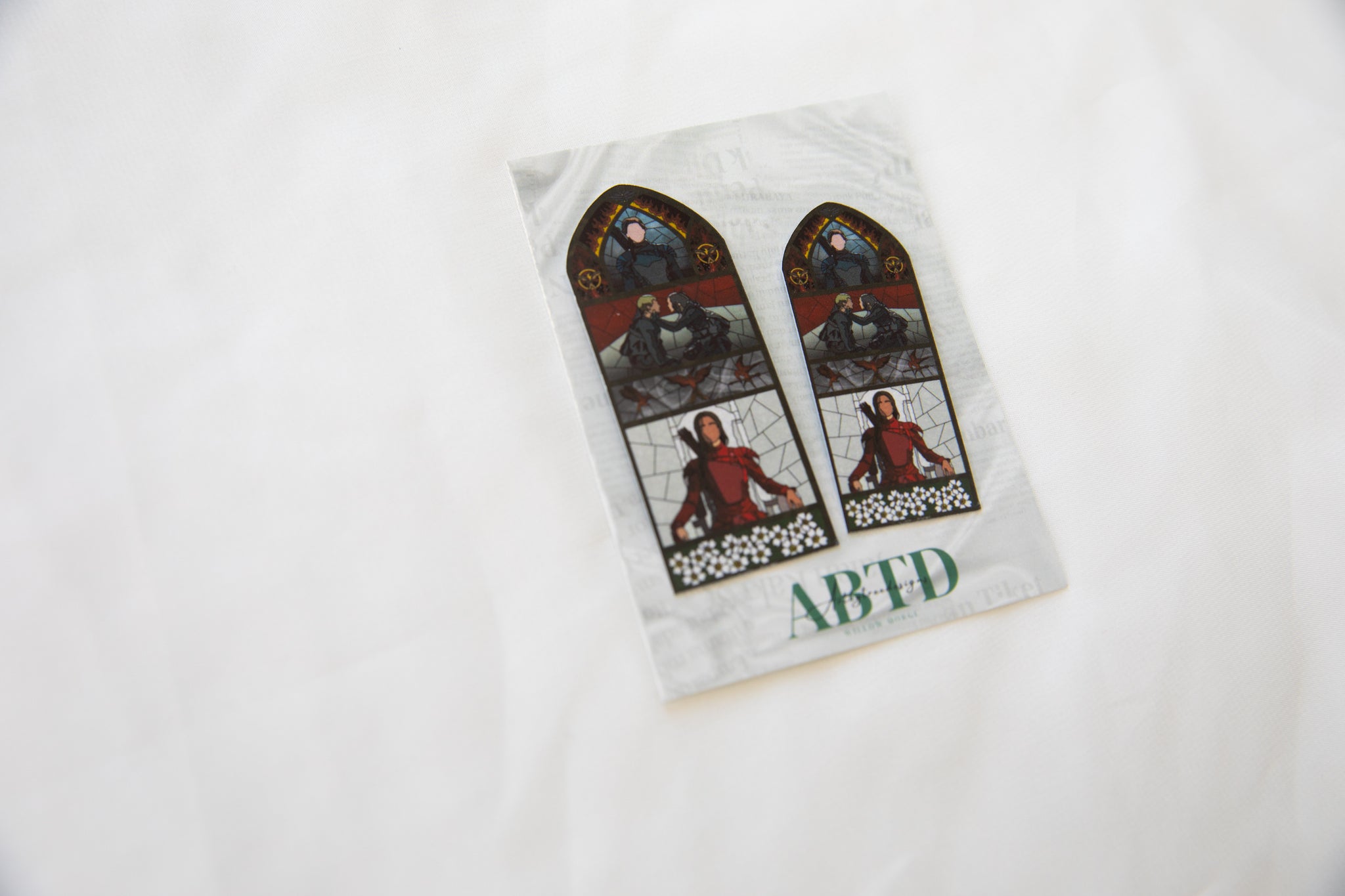Mockingjay Stained Glass Sticker – ArtbyTreeDesigns